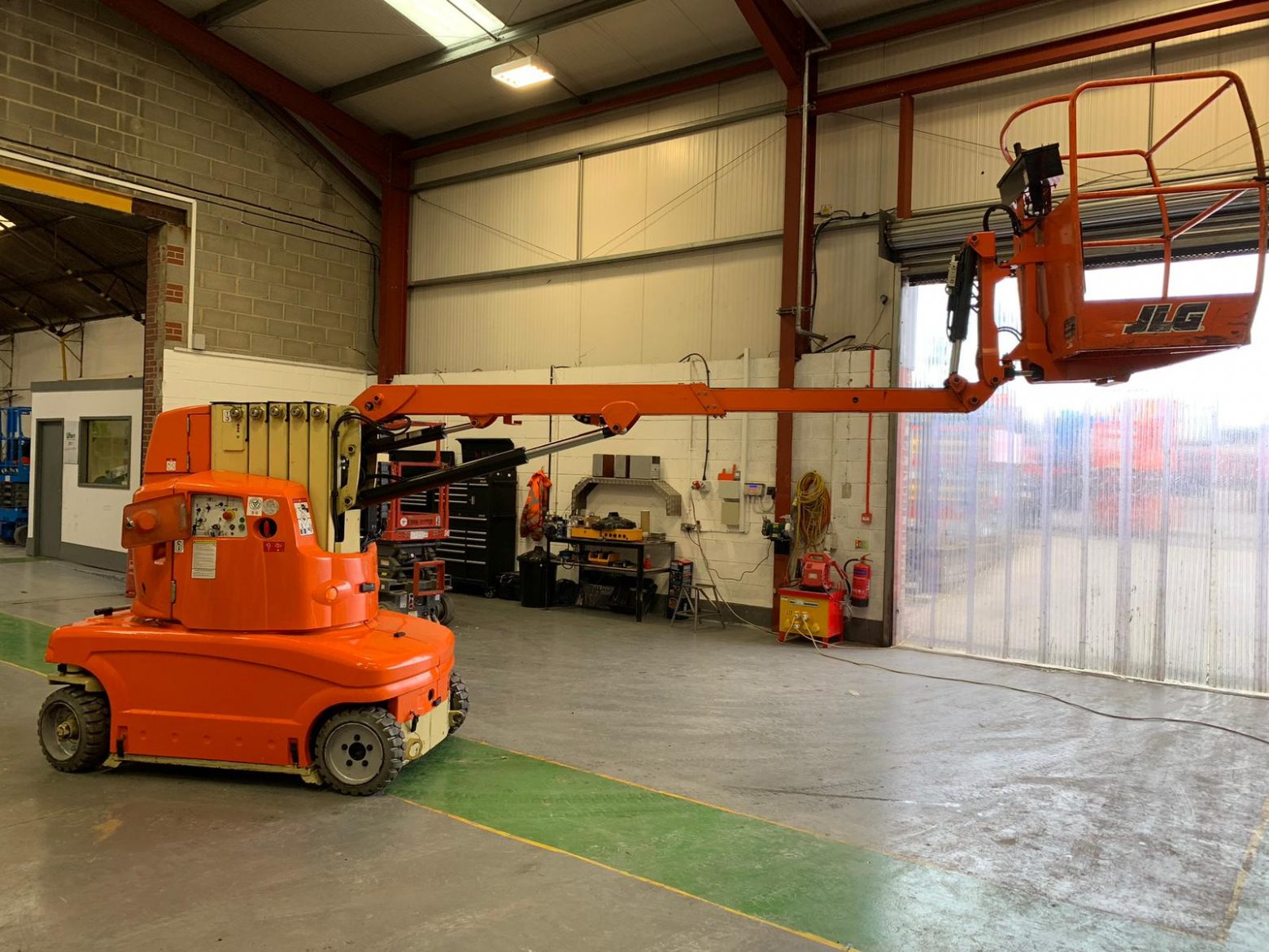 PRE-OWNED TOUCAN 1210 Self Propelled Vertical Mast Lift